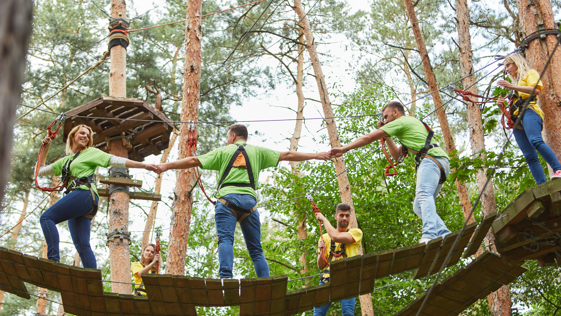 Unlock Team Success with 75 Dynamic Team Building Activities - SkyHR