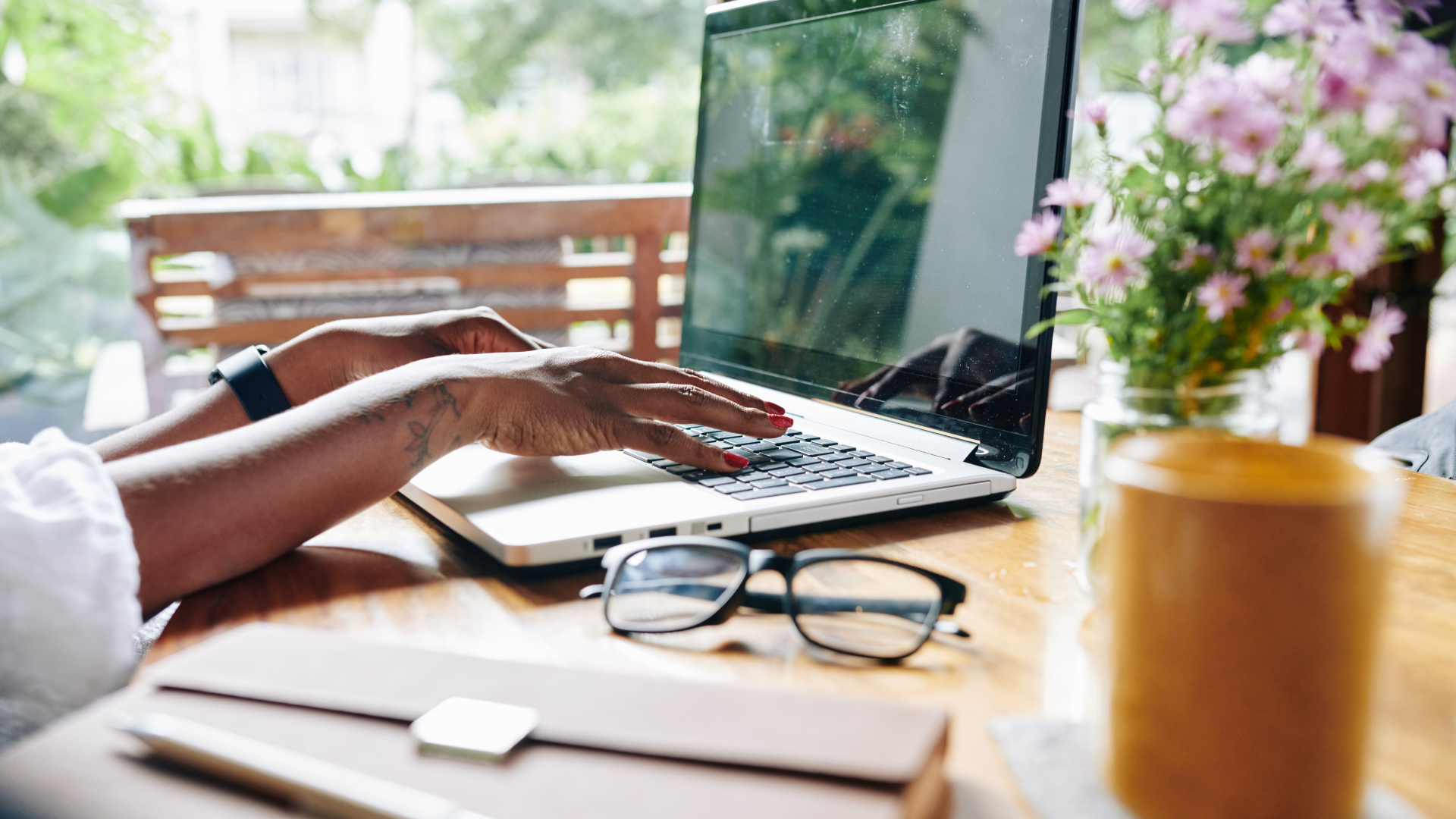 Remote and Hybrid Work Policies: Best Practices in 2025 - SkyHR
